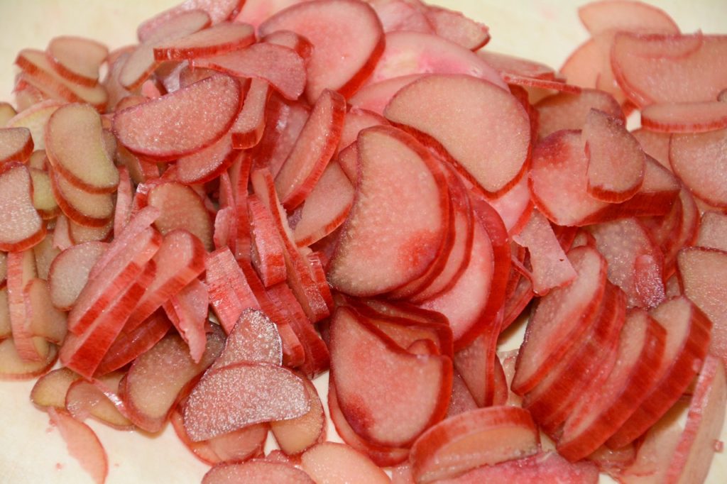 ルバーブジャムの作り方 Cara membuat selai rhubarb – Japan Indonesia Blog